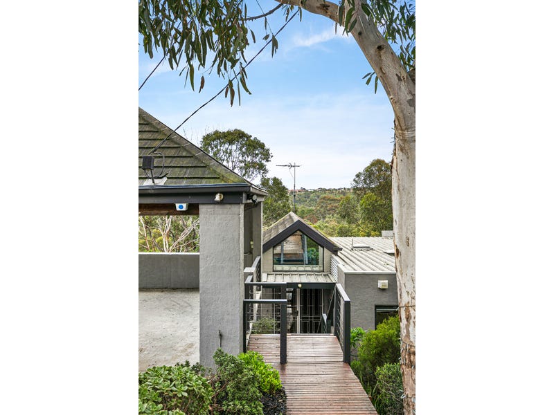 17 Riverside Avenue, Keilor, Vic 3036 - Property Details