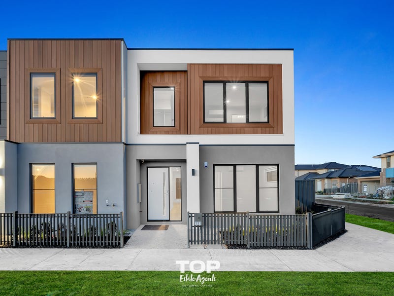 111 Carnival Boulevard, Berwick, VIC 3806 - realestate.com.au