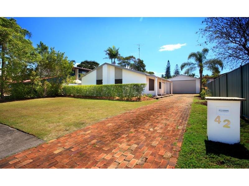 42 Lawrence Street, Mooloolaba, QLD 4557 - realestate.com.au