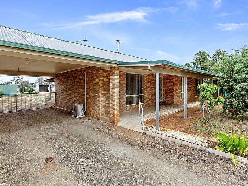 25 Bristol Street, Collingullie, NSW 2650 - Property Details