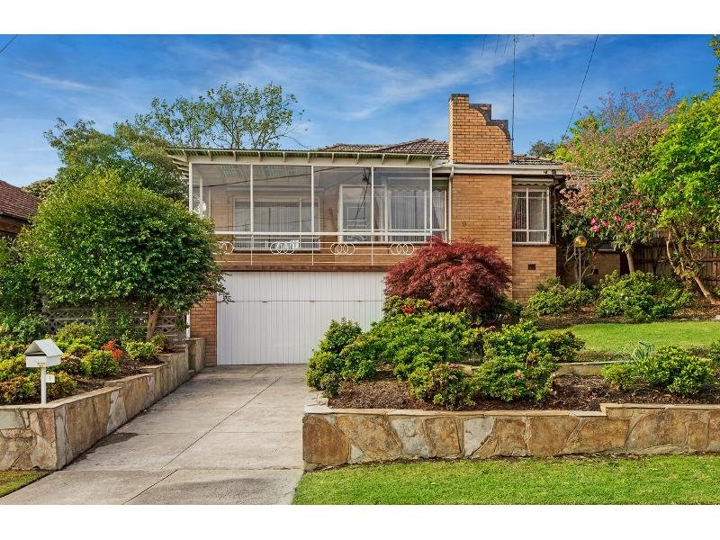 9 Montgomery Place, Bulleen, VIC 3105 - realestate.com.au