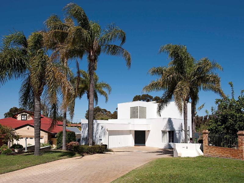 9 Sunderland Place, Noranda, WA 6062 - Property Details