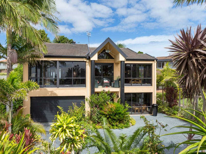 340 Beach Road, Batehaven, NSW 2536 - Property Details