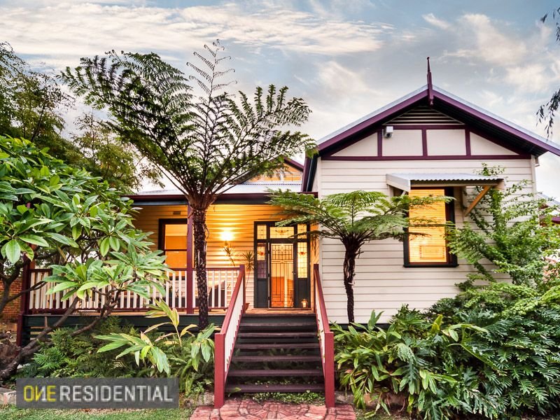 35 Adrian Street, Palmyra, WA 6157 - realestate.com.au