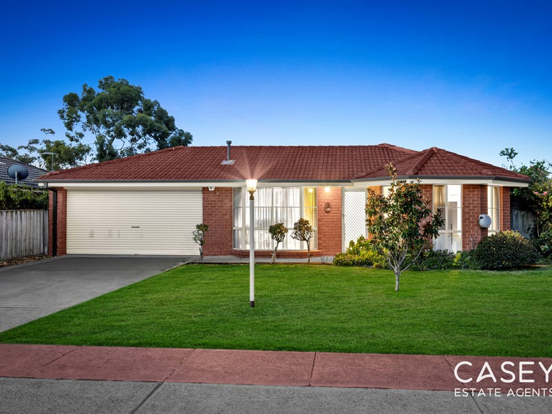 3 Mark Place, Pakenham, VIC 3810 - realestate.com.au
