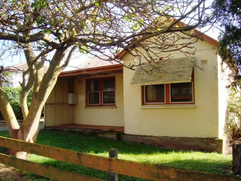 32 Sinclair Street, Port Lincoln, SA 5606 - realestate.com.au