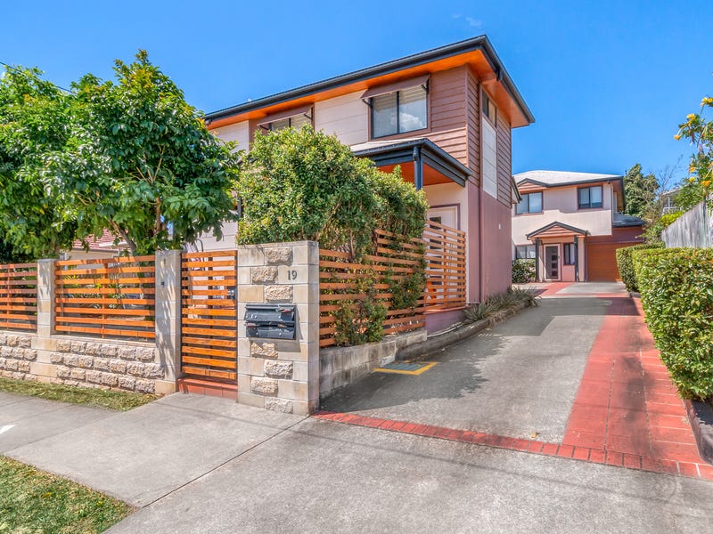 Unit 2 / 19 Western Avenue, Chermside, Qld 4032 - Property Details