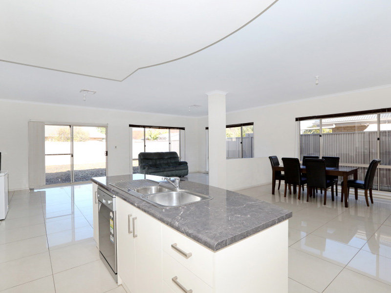 7 Hamilton Road, Woodville North, SA 5012 - realestate.com.au