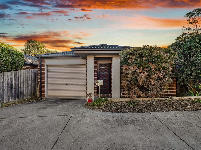 15/11 Hawk Avenue, Pakenham, Vic 3810 - Property Details