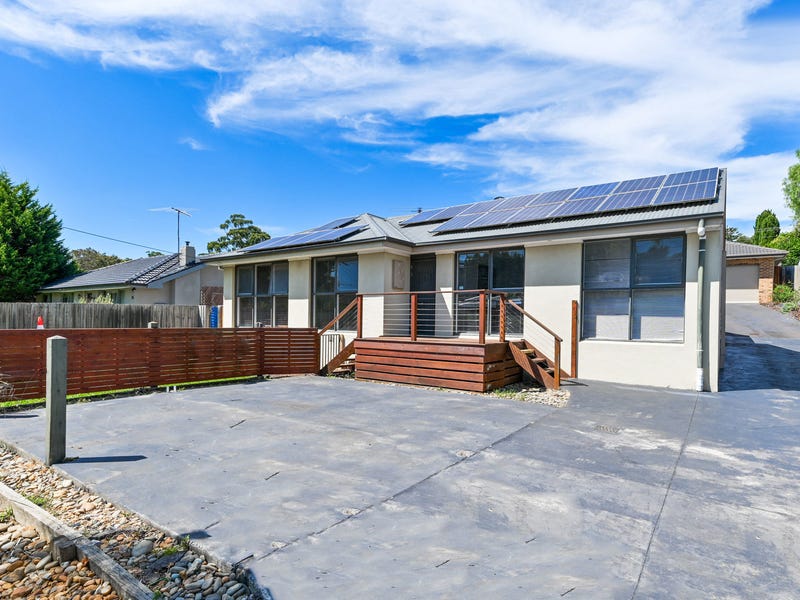 76 Cardigan Road, Mooroolbark, Vic 3138 - Property Details