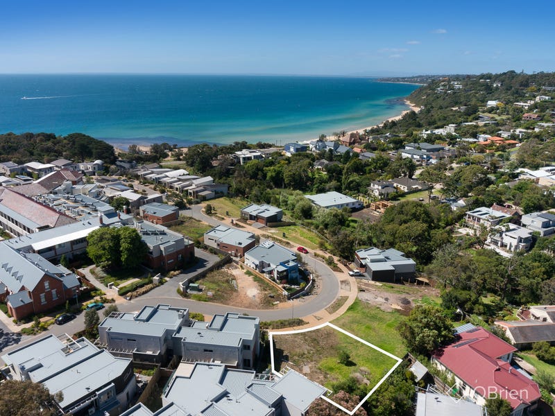 17 Flame Tree Grove, Mornington, Vic 3931 - Property Details