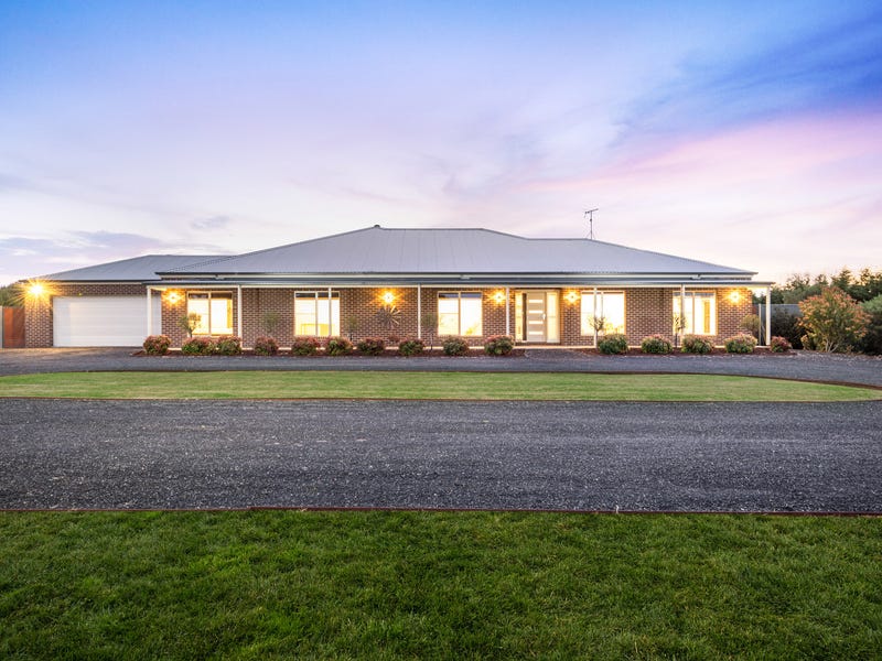 53 Giles Drive, Bannockburn, Vic 3331 - Property Details