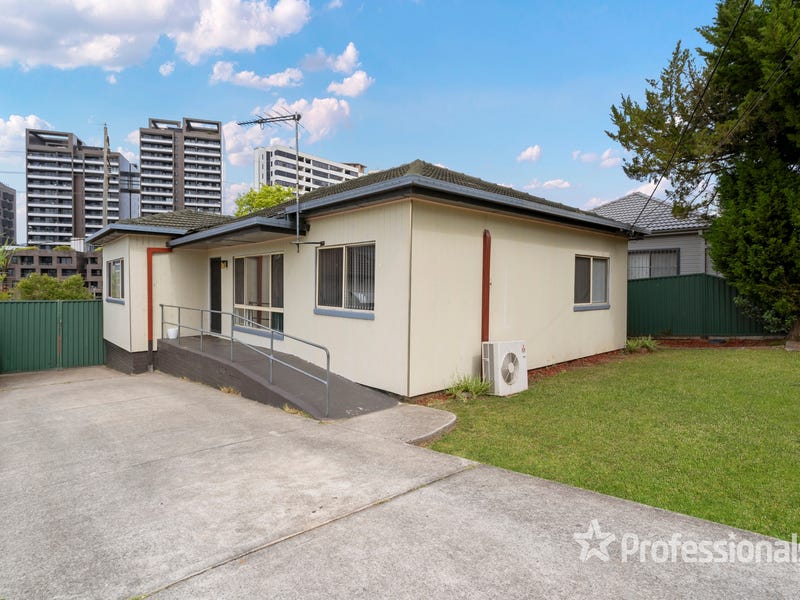 16 McGowen Crescent, Liverpool, NSW 2170 - Property Details