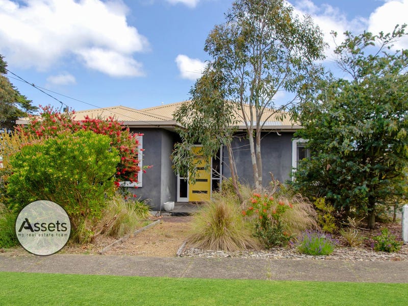 7 Adams Street, Portland, Vic 3305 - Property Details