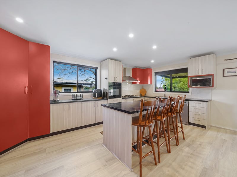 9 Field Place, Blackett, NSW 2770 - Property Details