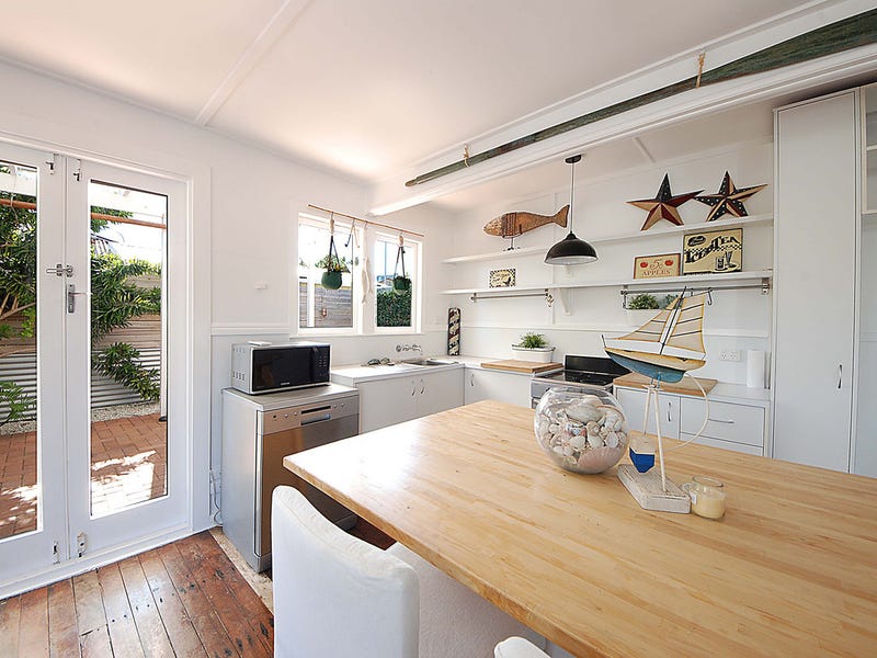 1/41 Middle Street, Labrador, Qld 4215 - Property Details