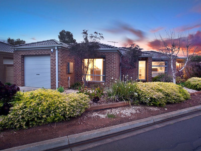 24/20 - 22 Roslyn Park Drive, Harkness, Vic 3337 - Property Details