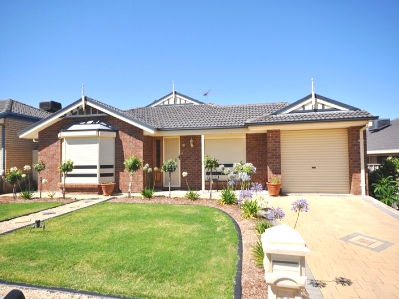 12 Warne Way, Craigmore, SA 5114 - Property Details