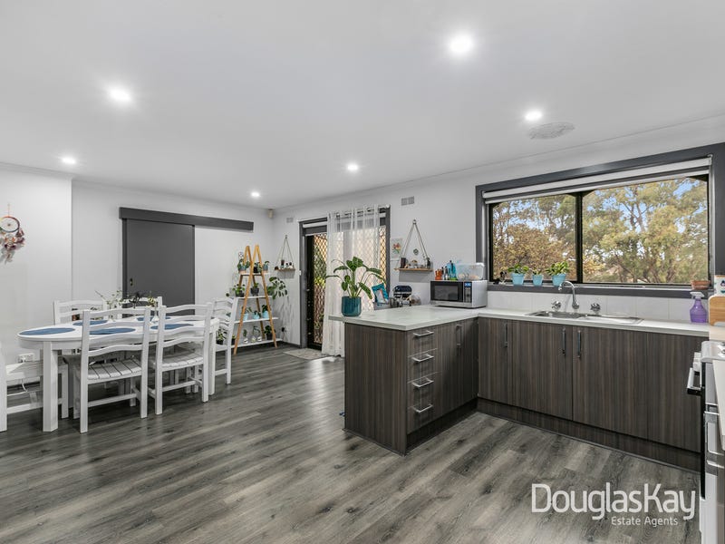 2/133 Wright Street, Sunshine, Vic 3020 - Property Details