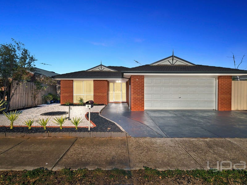 8 Kayla Way, Kurunjang, Vic 3337 - Property Details