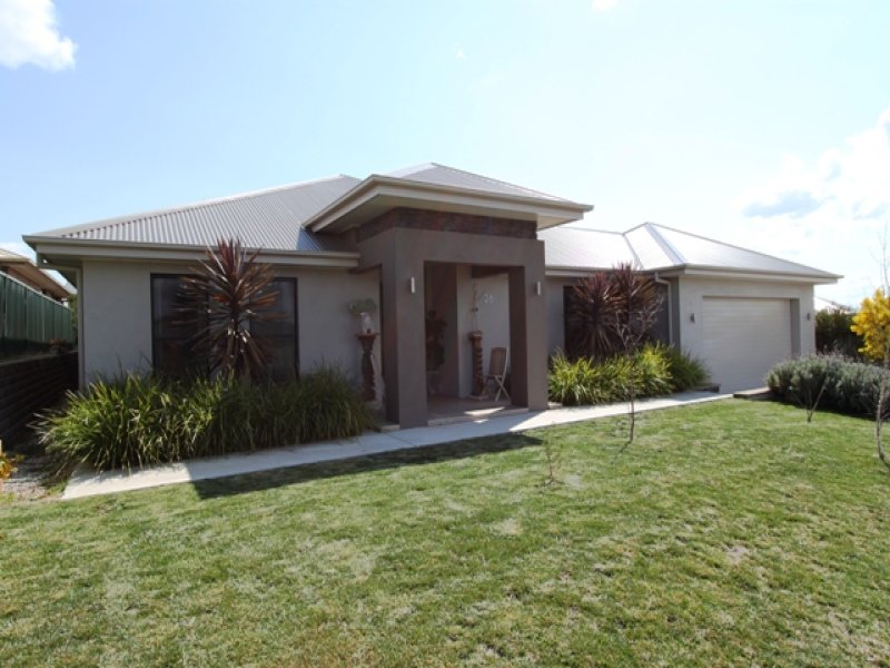 28 Darwin Drive, Bathurst, NSW 2795 - Property Details