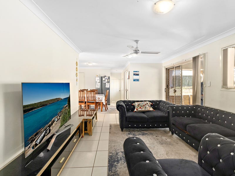 12 Flower Place, Richlands, Qld 4077 - Property Details