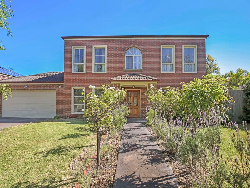 19 Valley Park Drive, Mooroolbark, VIC 3138 - realestate.com.au