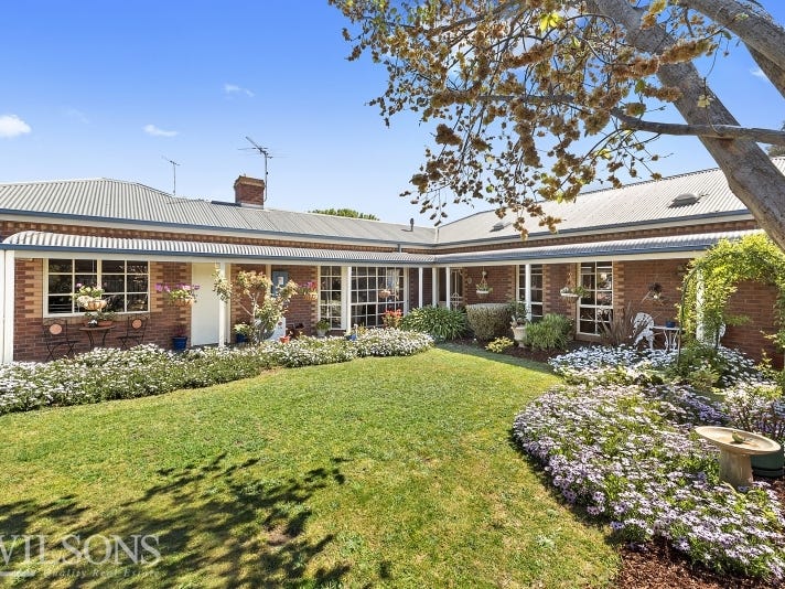 7 Raphael Court, Grovedale, Vic 3216 - Property Details