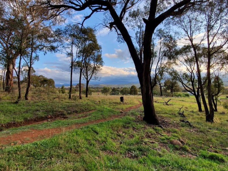 12 Mainoru Place, Hawker, ACT 2614 - Property Details