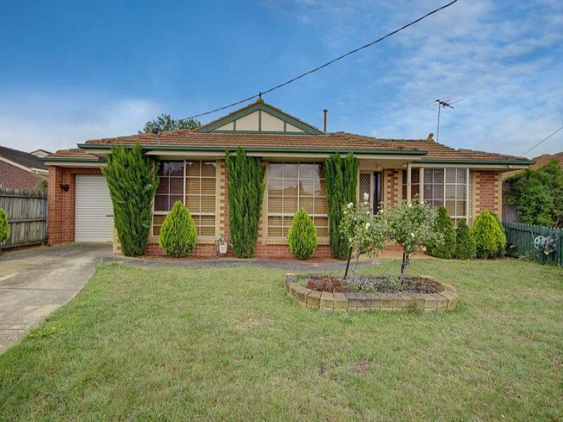 8 Moulamein Court, Hamlyn Heights, VIC 3215 - realestate.com.au