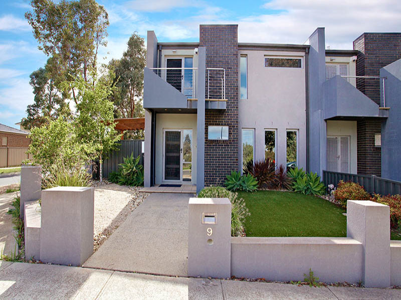9 Parkes Way, Burnside Heights, VIC 3023 - realestate.com.au