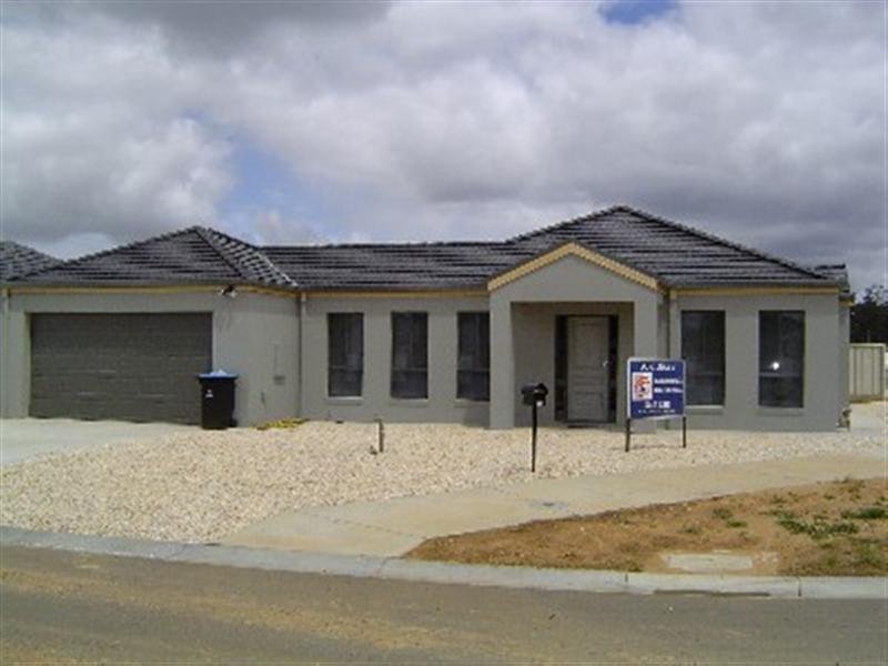 44 Saxby Drive, Strathfieldsaye, VIC 3551 - realestate.com.au