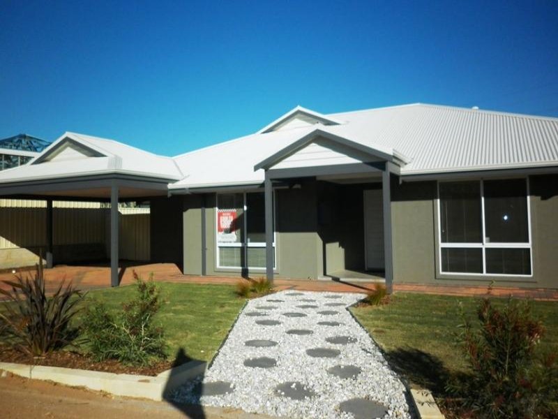 Lot 101/2 Oakover Place, Northam, WA 6401 - Property Details