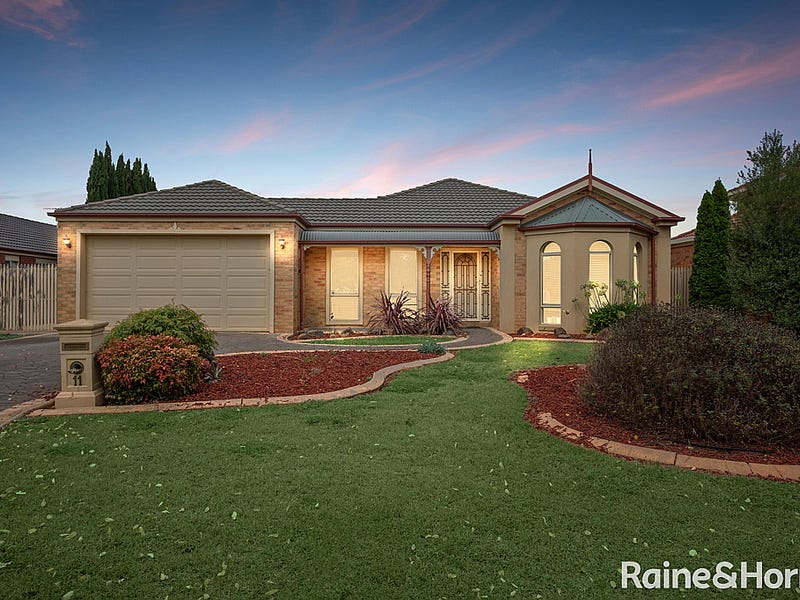 11 Prahn Court, Brookfield, Vic 3338 - Property Details