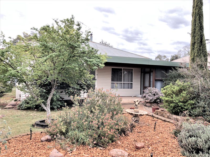7 Hillston Street, Griffith, NSW 2680 - realestate.com.au