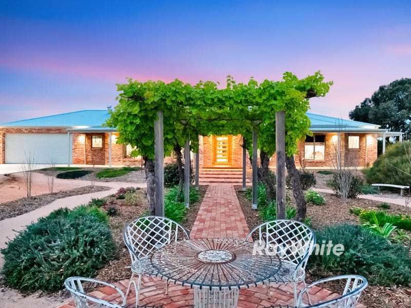86 Mcedward Street, Birdwoodton, Vic 3505 - Property Details