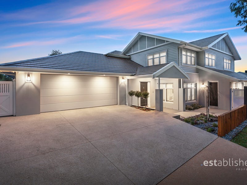 8 Horizon Pnt, Point Cook, VIC 3030 - realestate.com.au