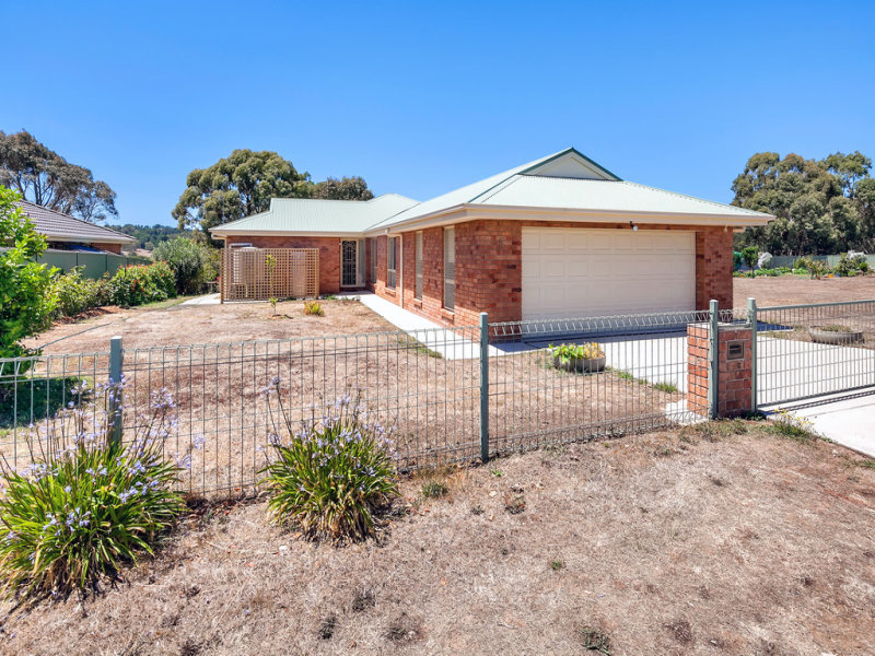 5 Mountview Drive, Sebastopol, Vic 3356 - Property Details