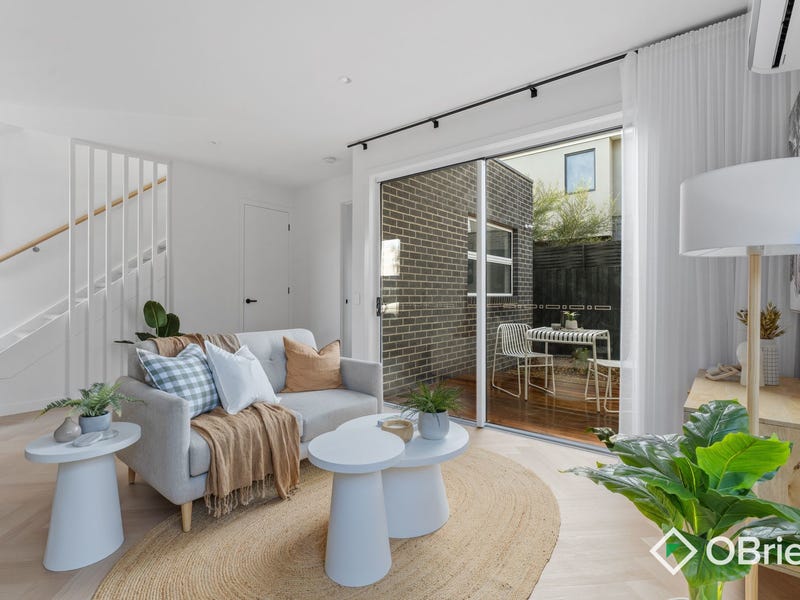 2/4A Lorraine Street, Frankston, Vic 3199 - Property Details