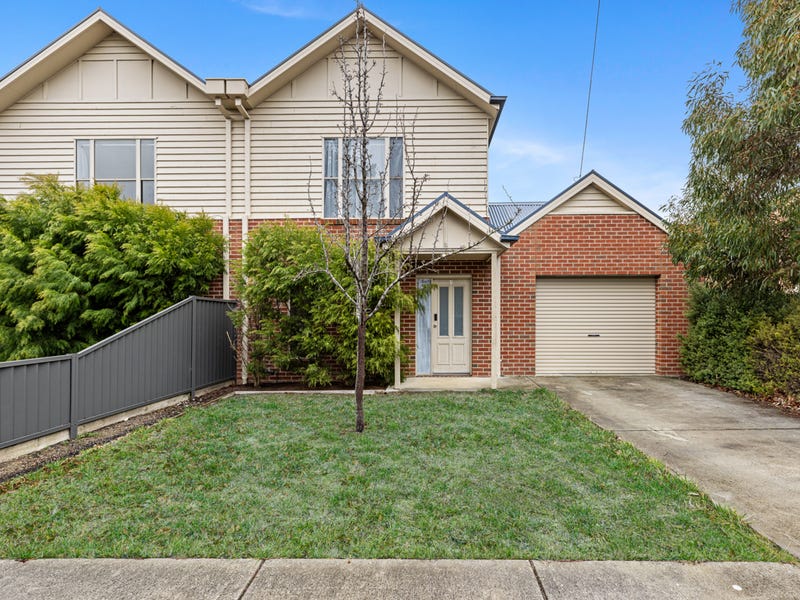1/9 Foster Street, Redan, Vic 3350 - Property Details