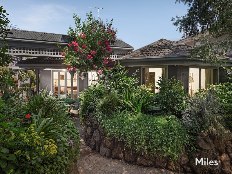 1/89 Green Street, Ivanhoe, Vic 3079 - Property Details