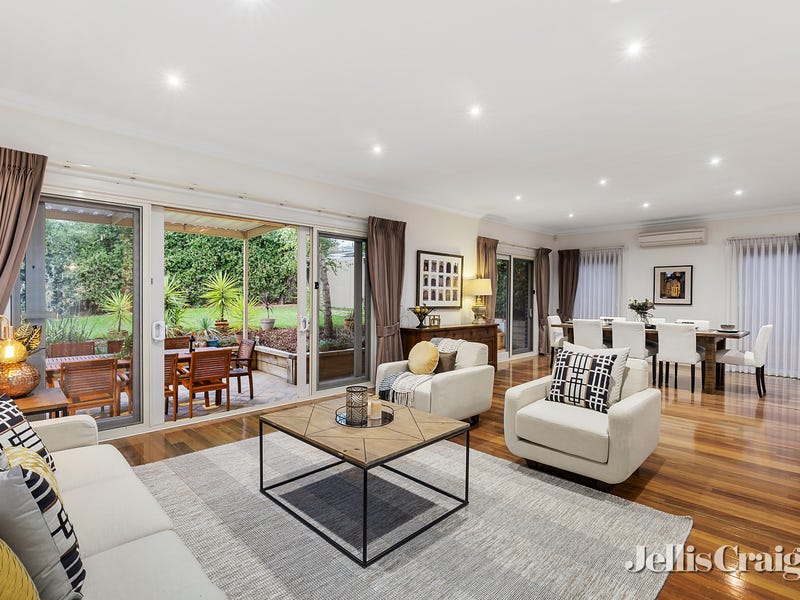 29 Valley Park Drive, Mooroolbark, Vic 3138 - Property Details