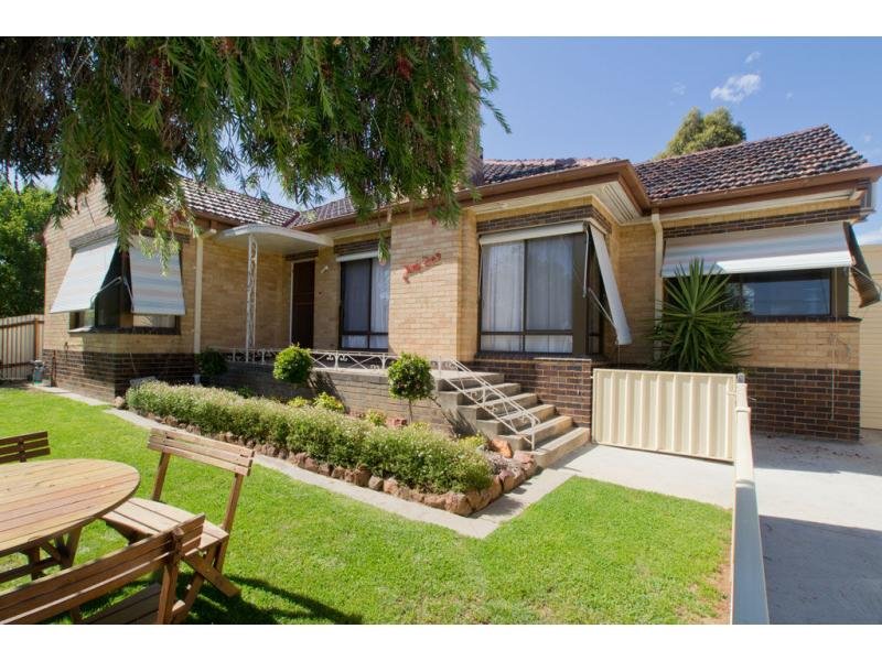 24 Nish Street, Flora Hill, VIC 3550 - realestate.com.au