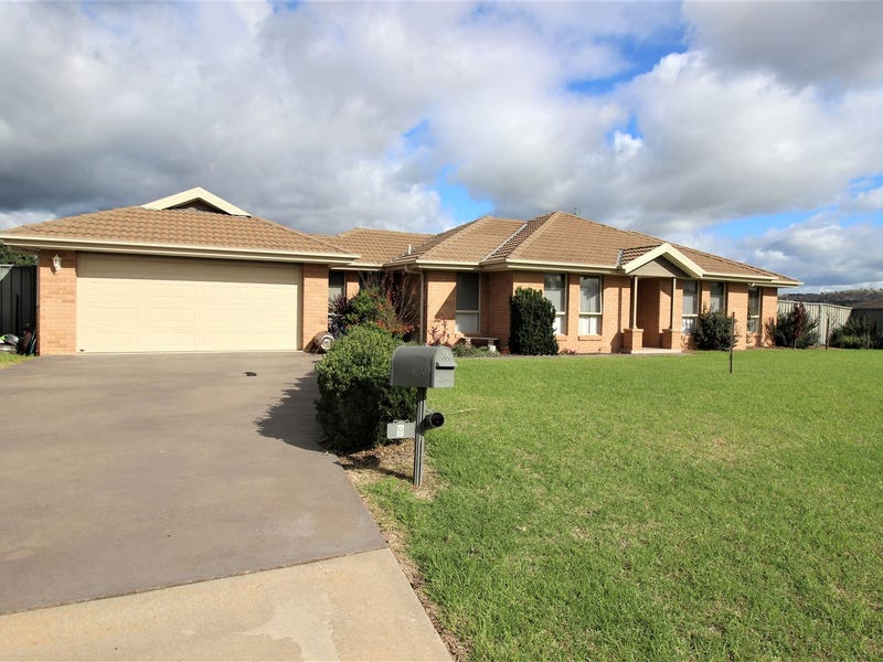 9 Mary Angove Crs, Cootamundra, NSW 2590 - Property Details