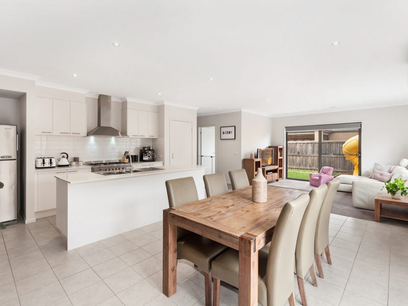 23 Samson Brook Drive, Wallan, VIC 3756 - realestate.com.au