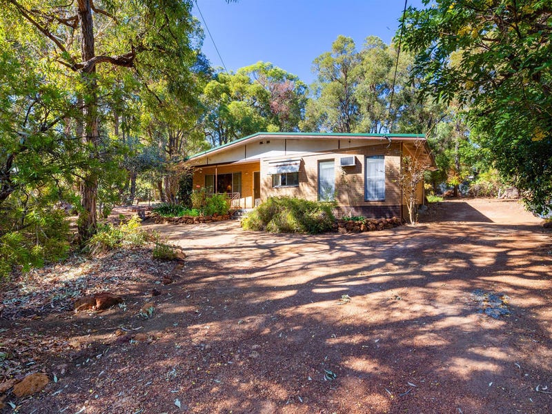 10 Garland Road, Roleystone, WA 6111 - Property Details