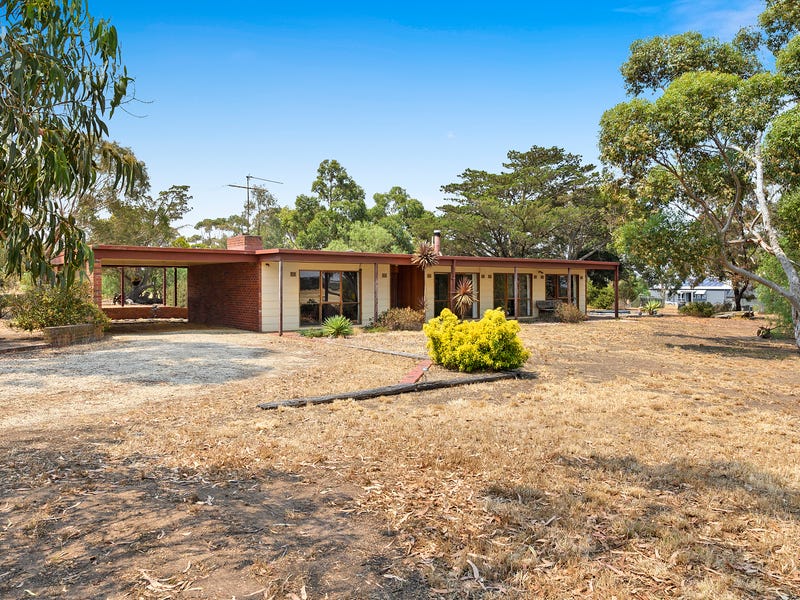 215 Mahers Road, Inverleigh, Vic 3321 - Property Details
