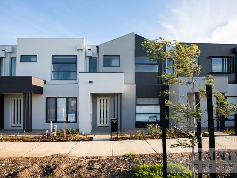 12 Arbory Walk, Wyndham Vale, VIC 3024 - realestate.com.au