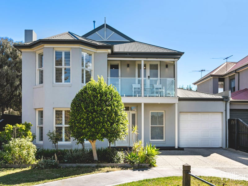 1 Gray Court, Williamstown, Vic 3016 - Property Details