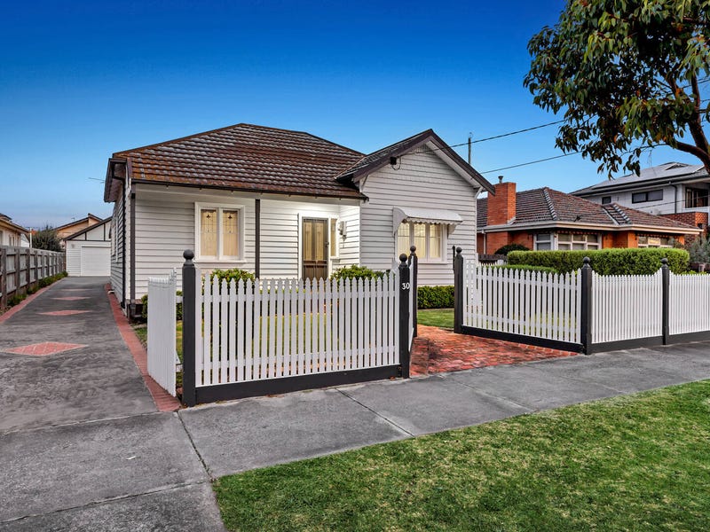 30 Bowen Street, Hughesdale, Vic 3166 - Property Details